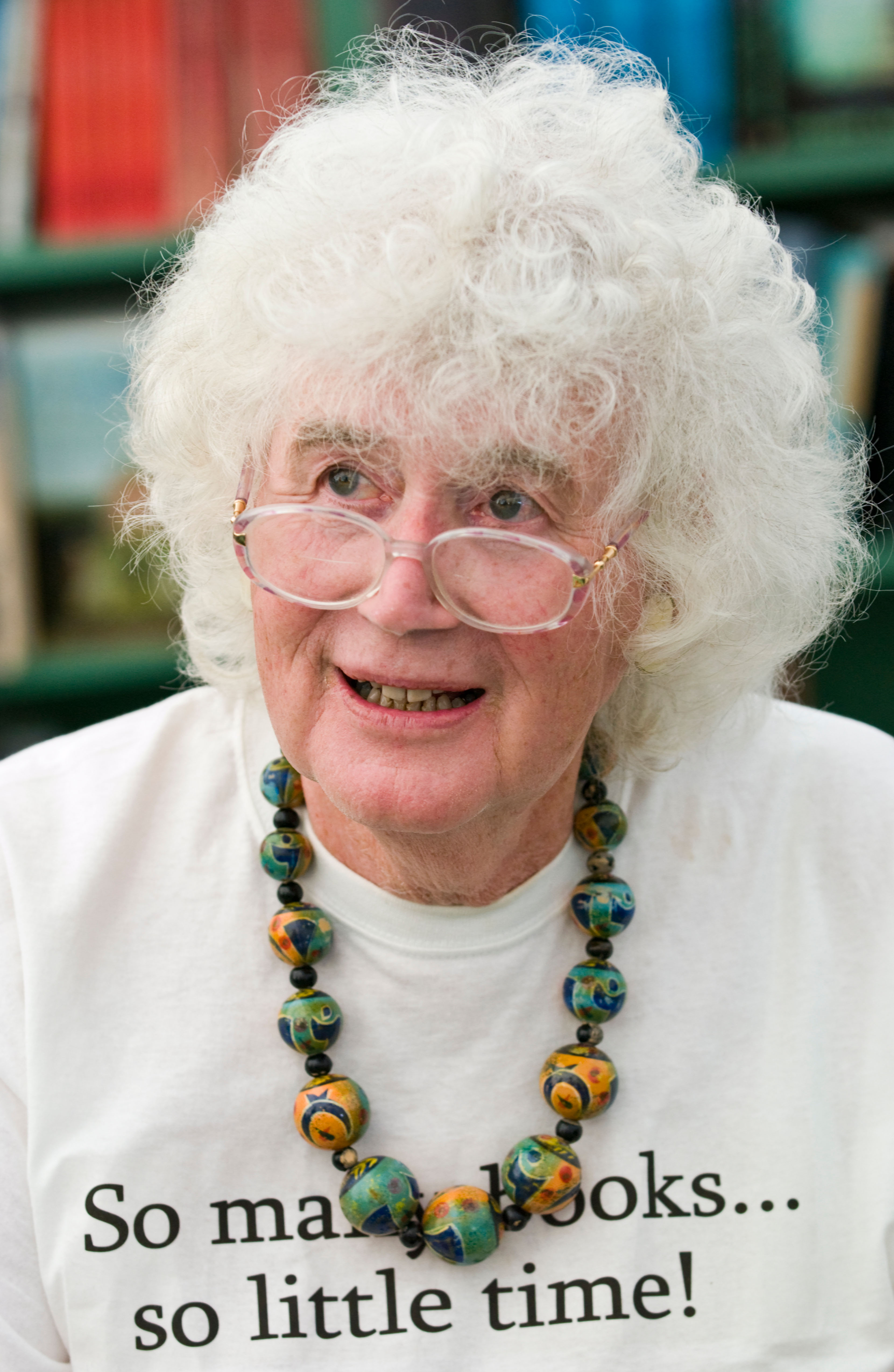 Jan Morris: Journalist, Historian, ‘Writer About Place’ | Faculty of ...