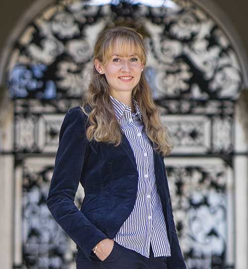 Dr Cosima Clara Gillhammer | Faculty of English